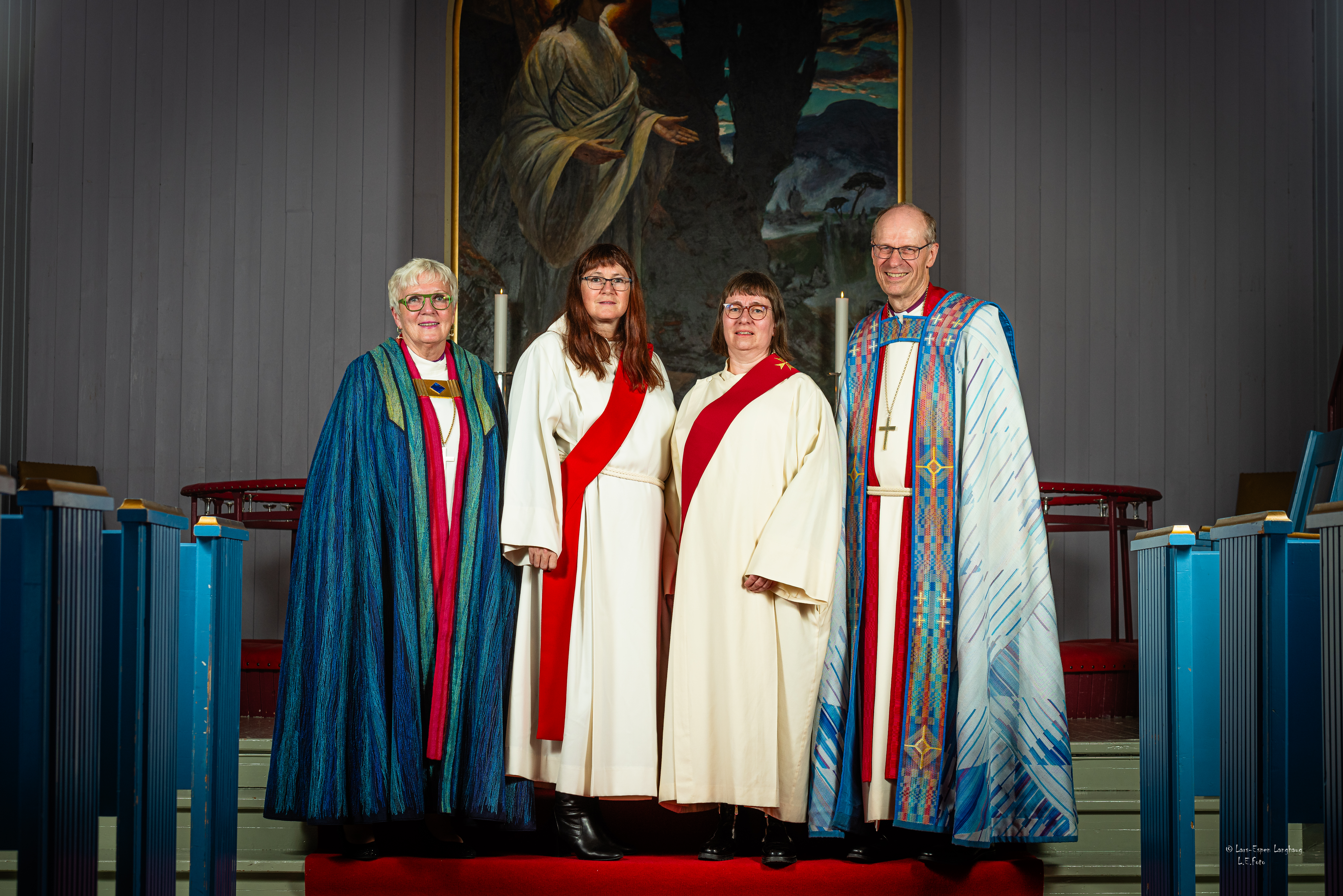 Helle og Ingvill vigslet til kateketer - Nord-Hålogaland bispedømme