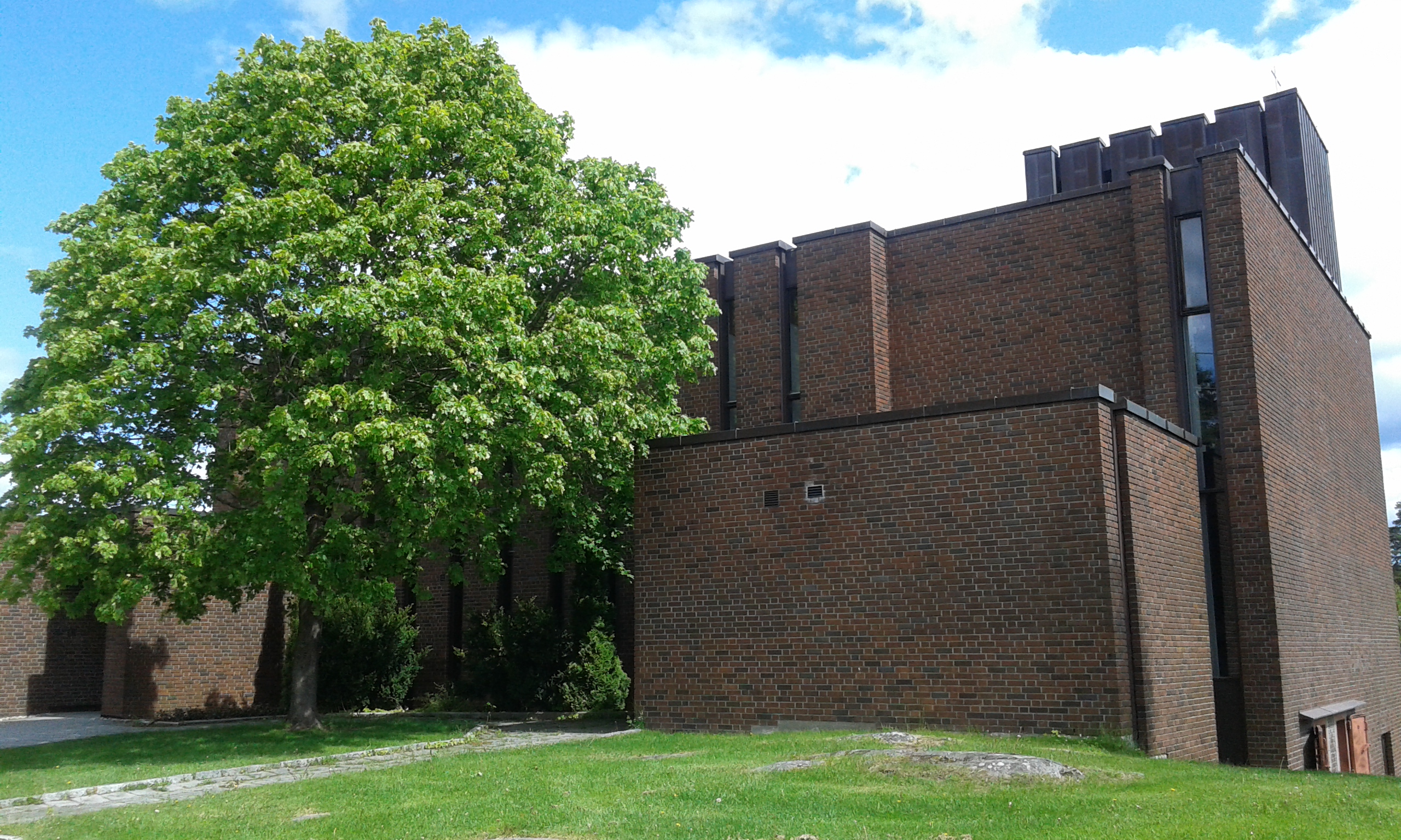 Om Greverud kirke - Greverud kirke
