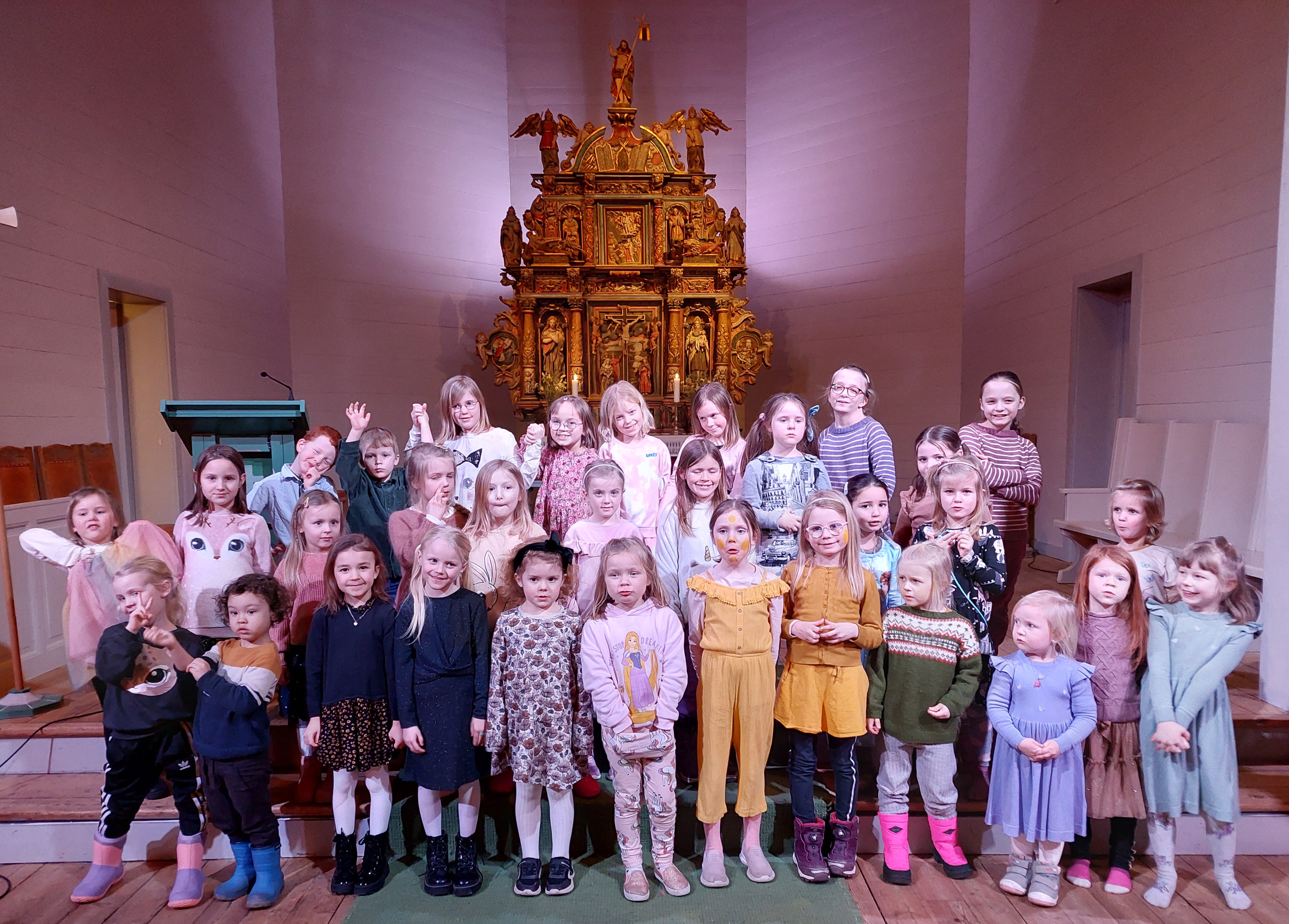 Kor - Førde sokn, Holsen og Haukedalen sokn